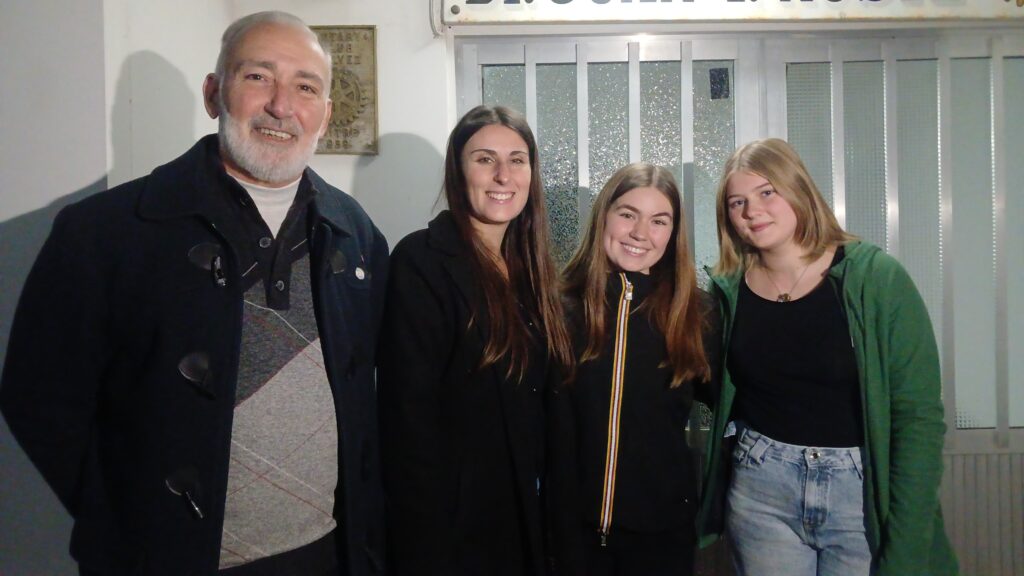 El Rotary Club Gálvez despidió a sus intercambistas en una emotiva cena ...